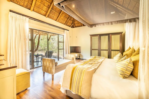 5 Star Luxury Accommodation - Ivory Tree Game Lodge