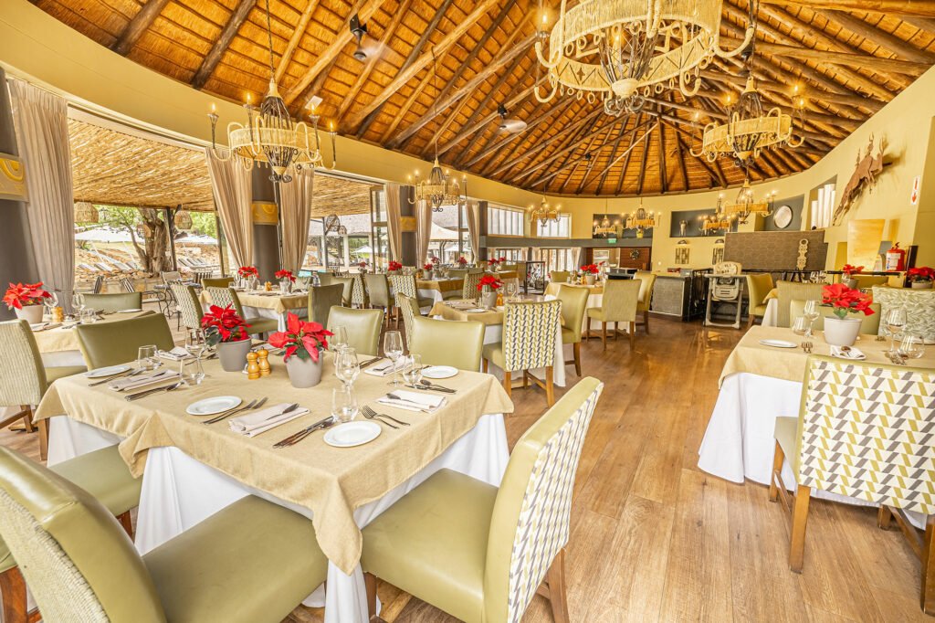 Dining - Ivory Tree Game Lodge