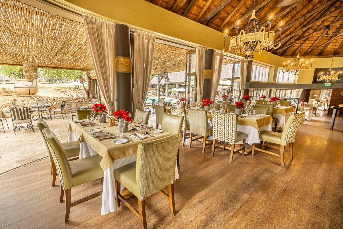 Dining - Ivory Tree Game Lodge