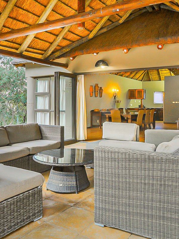 Luxury Game Lodge in Pilanesberg - Ivory Tree Game Lodge