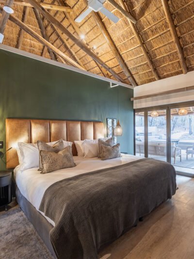 Luxury Game Lodge in Pilanesberg - Ivory Tree Game Lodge